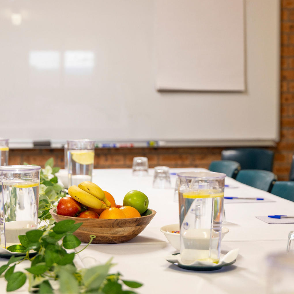 Grabine Lakeside Function Centre & Bunkhouse | Meet in Regional NSW