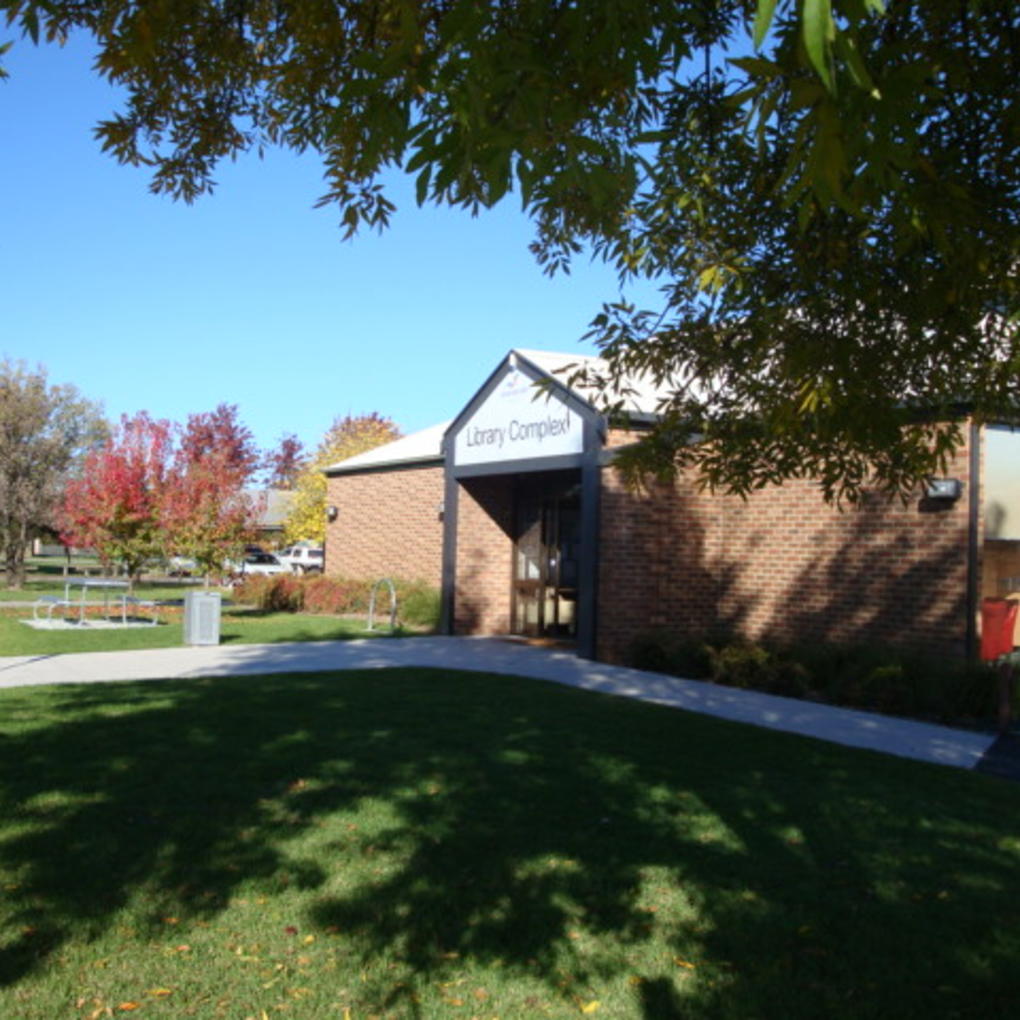 Holbrook Library Complex | Meet in Regional NSW