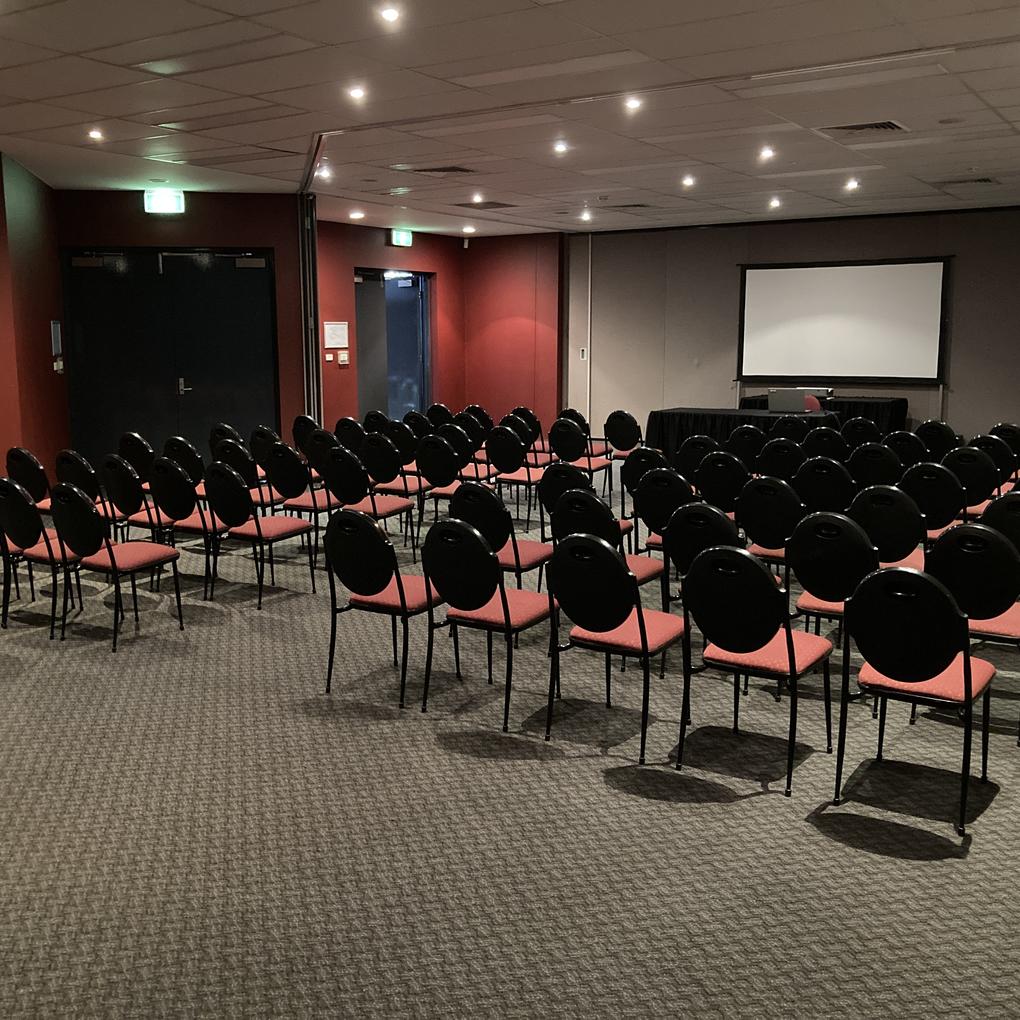 Bathurst Memorial Entertainment Centre | Meet in Regional NSW