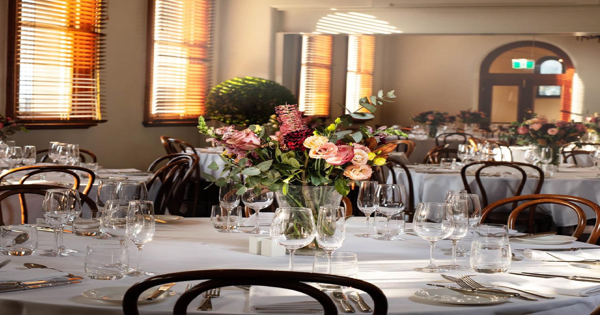 Customs House Hotel | Meet in Regional NSW